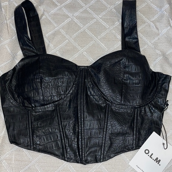o.l.m | Other | Sexy Olm Shape Black Textured Snake Woven Corset Crop ...